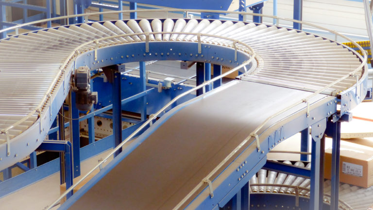 How to Program a Robot Conveyor Without Going Crazy - RoboDK blog