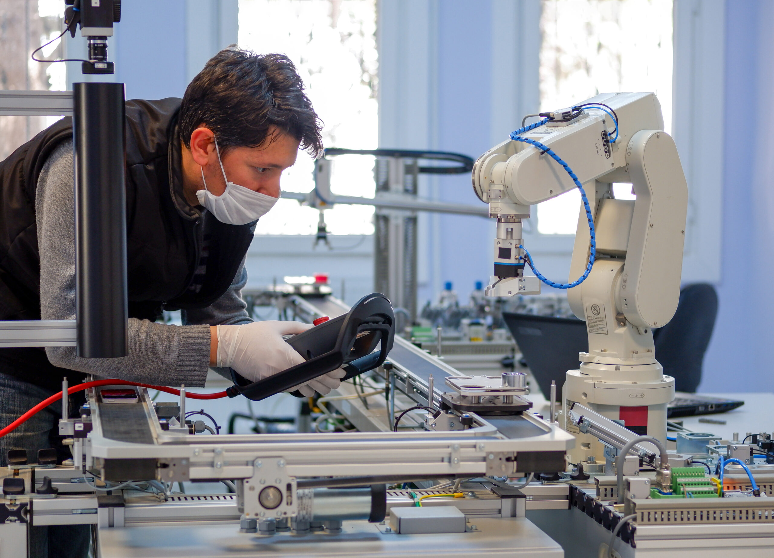 The Pros And Cons Of 5 Robot Programming Methods RoboDK Blog