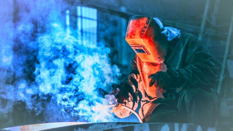 types-of-robot-welding-benefits - RoboDK blog