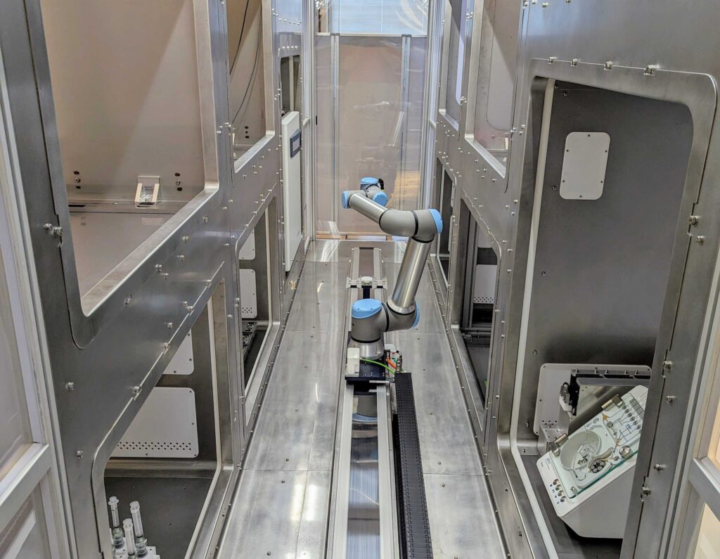 Rotea-bottom-right-inside-robotic-cluster - RoboDK blog