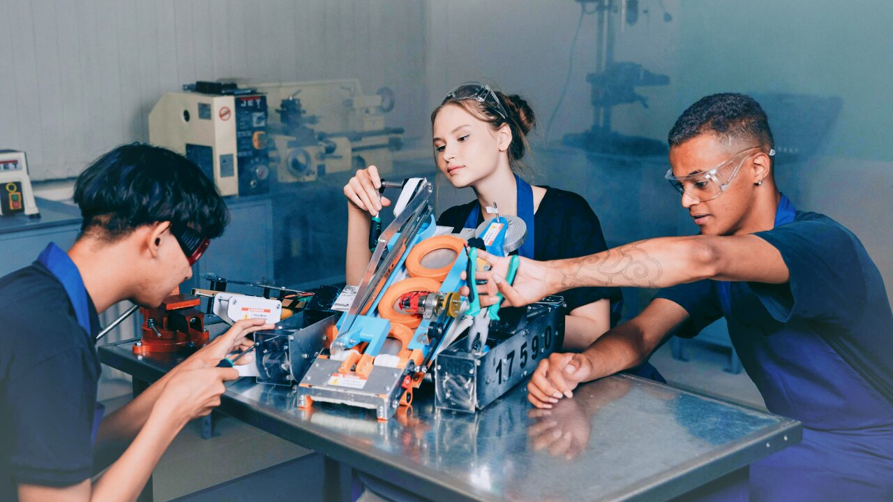 Automax Robotics Powered by RoboDK